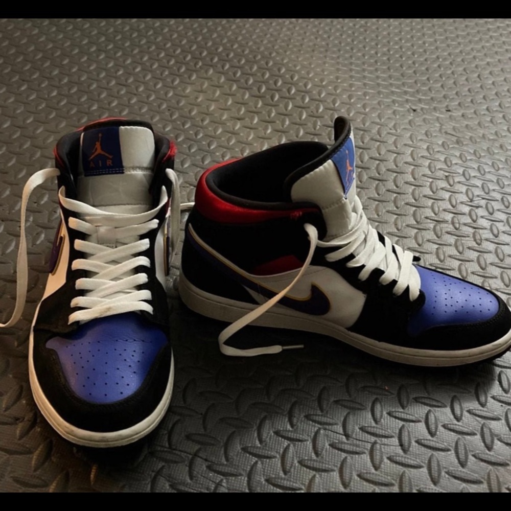 Air Jordan 1 Mid Se Rivals - Gem